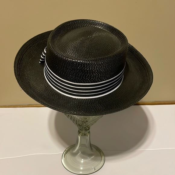 Arlin | Accessories | Arlin Black Straw Wide Rim Hat Black And White ...